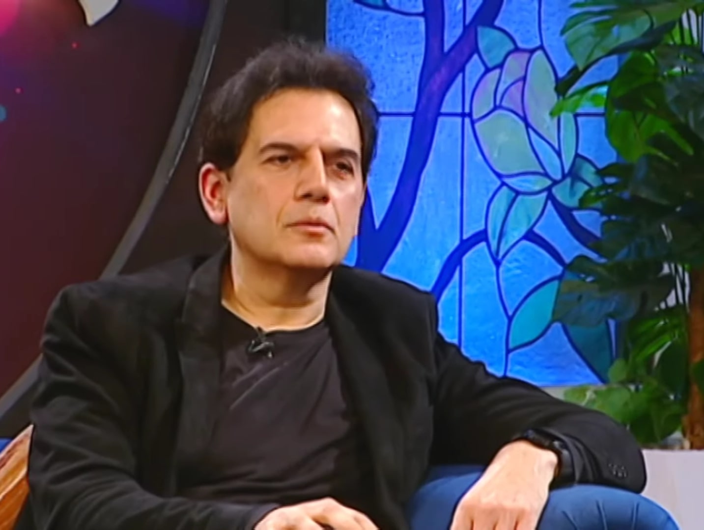 Zoheb Hassan Shares Update On Mother's Condition | Reviewit.pk