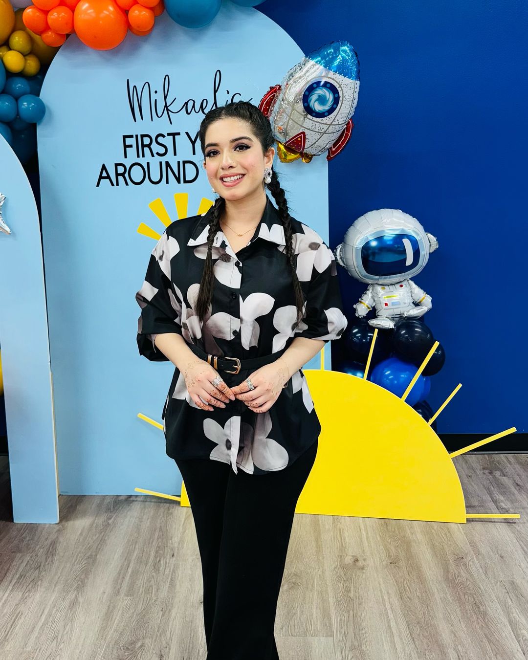 Arisha Razi Shares Beautiful Pictures From Sugar Land, Texas | Reviewit.pk