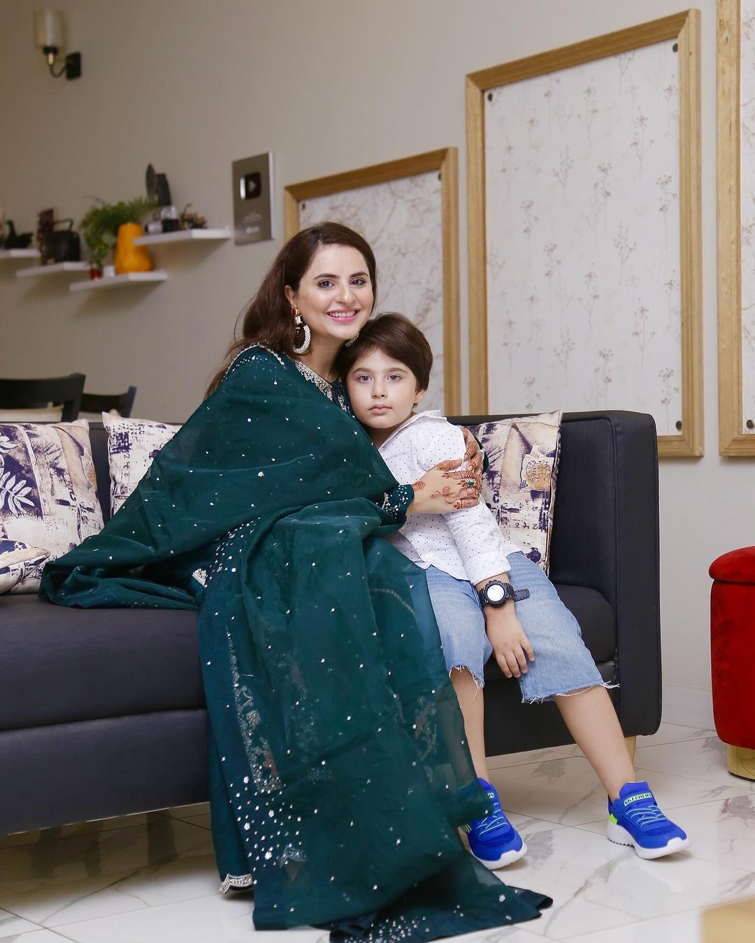 Fatima Effendi Beautiful Family Pictures From Eid Ul Azha Day 3 ...
