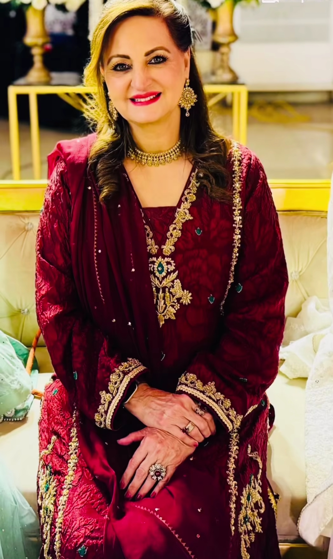 Laila Zuberi's Take On Saba Faisal & Bushra Ansari's Cosmetic Procedures | Reviewit.pk