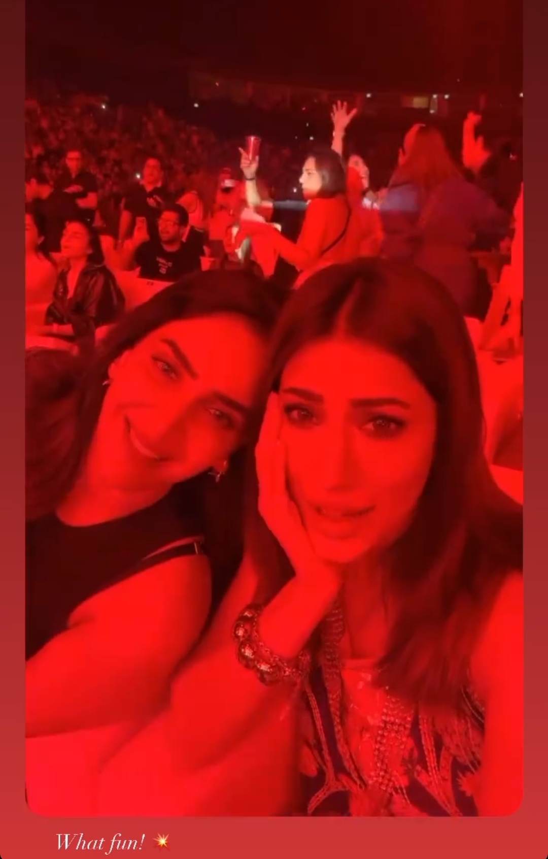 Saba Qamar & Mehwish Hayat Enjoying Atif Aslam's Concert In Abu Dhabi ...