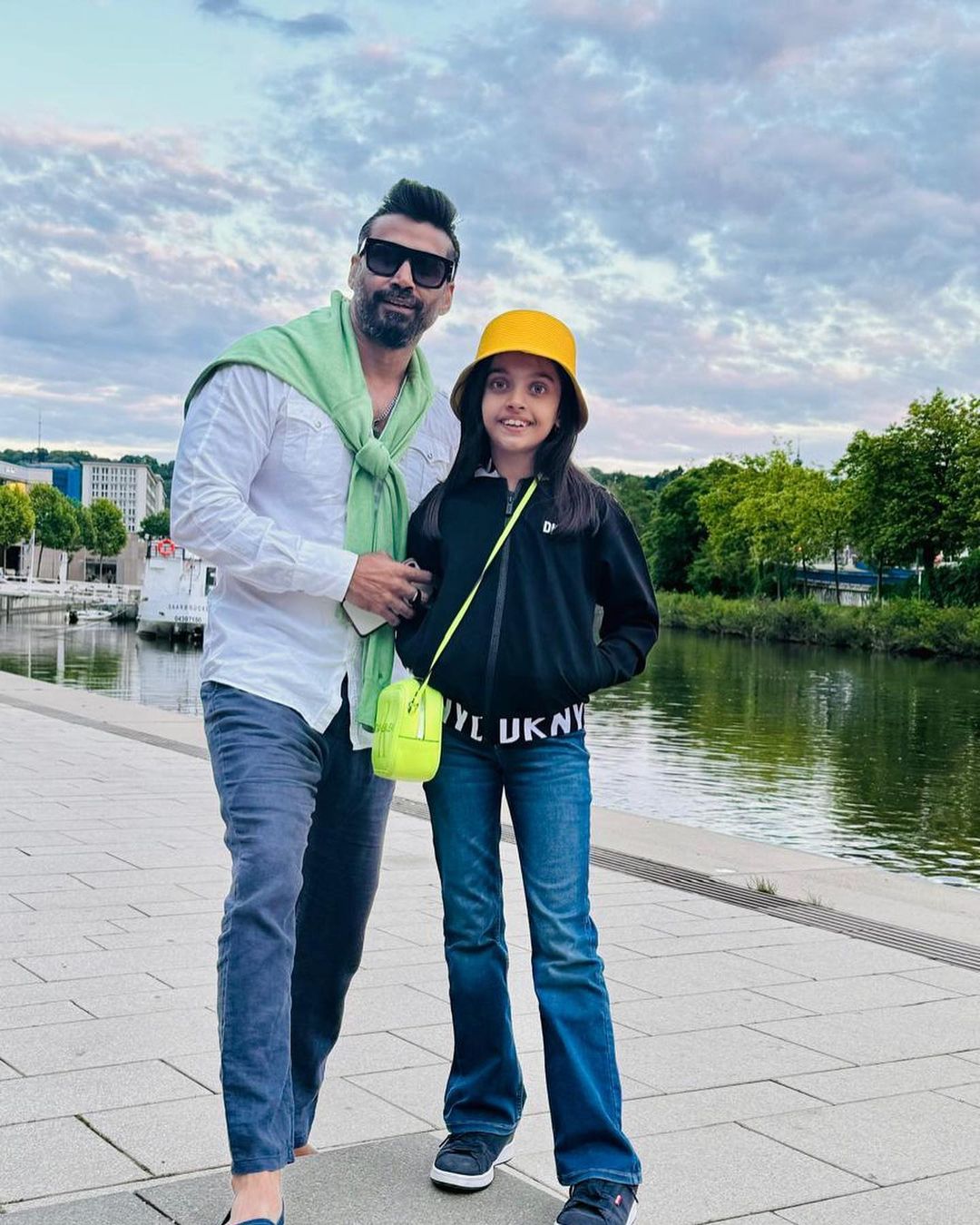 Sadia Imam Family Pictures From Germany | Reviewit.pk