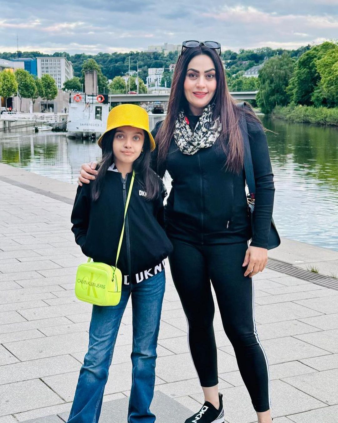 Sadia Imam Family Pictures From Germany | Reviewit.pk