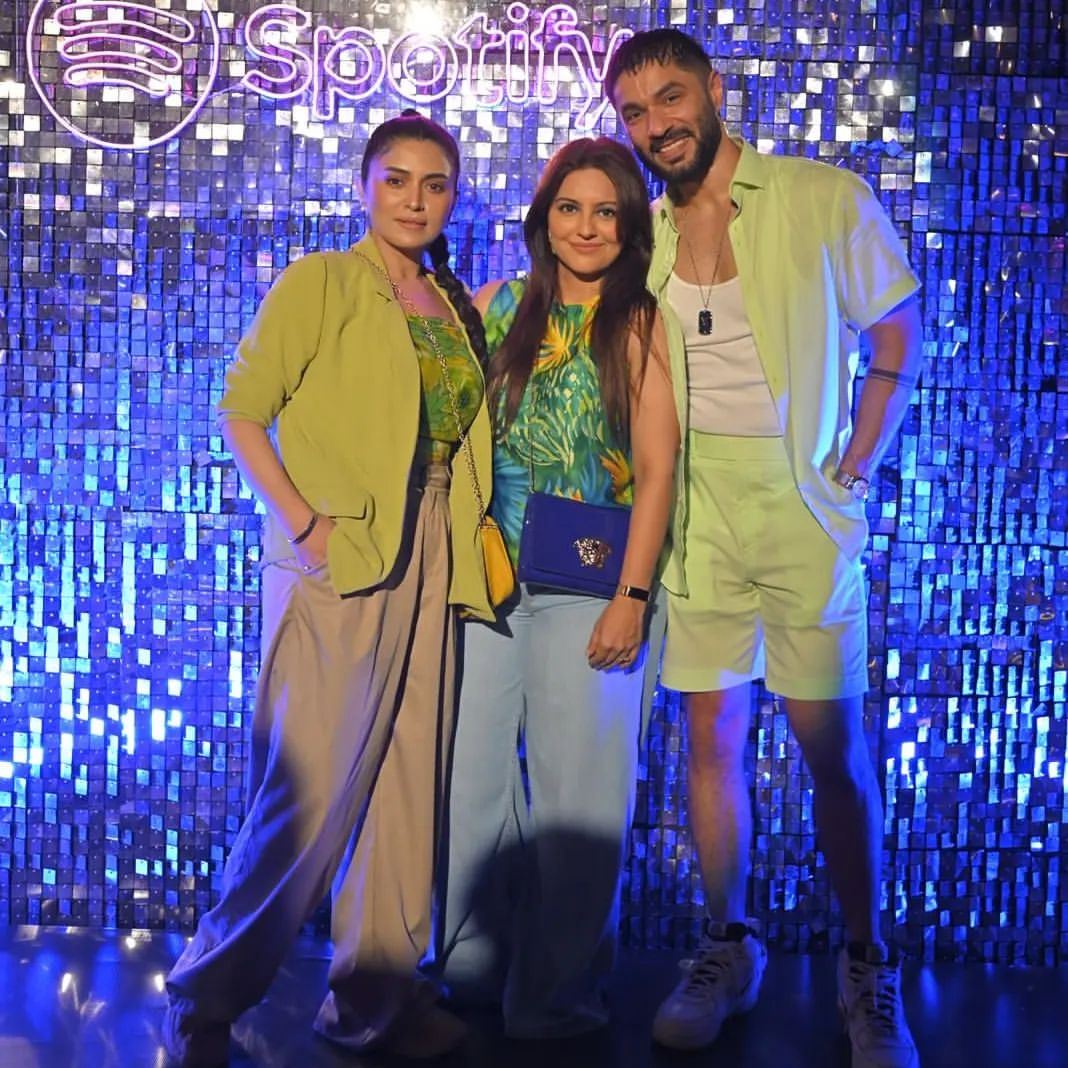 Celebrities Spotted At Spotify Event | Reviewit.pk