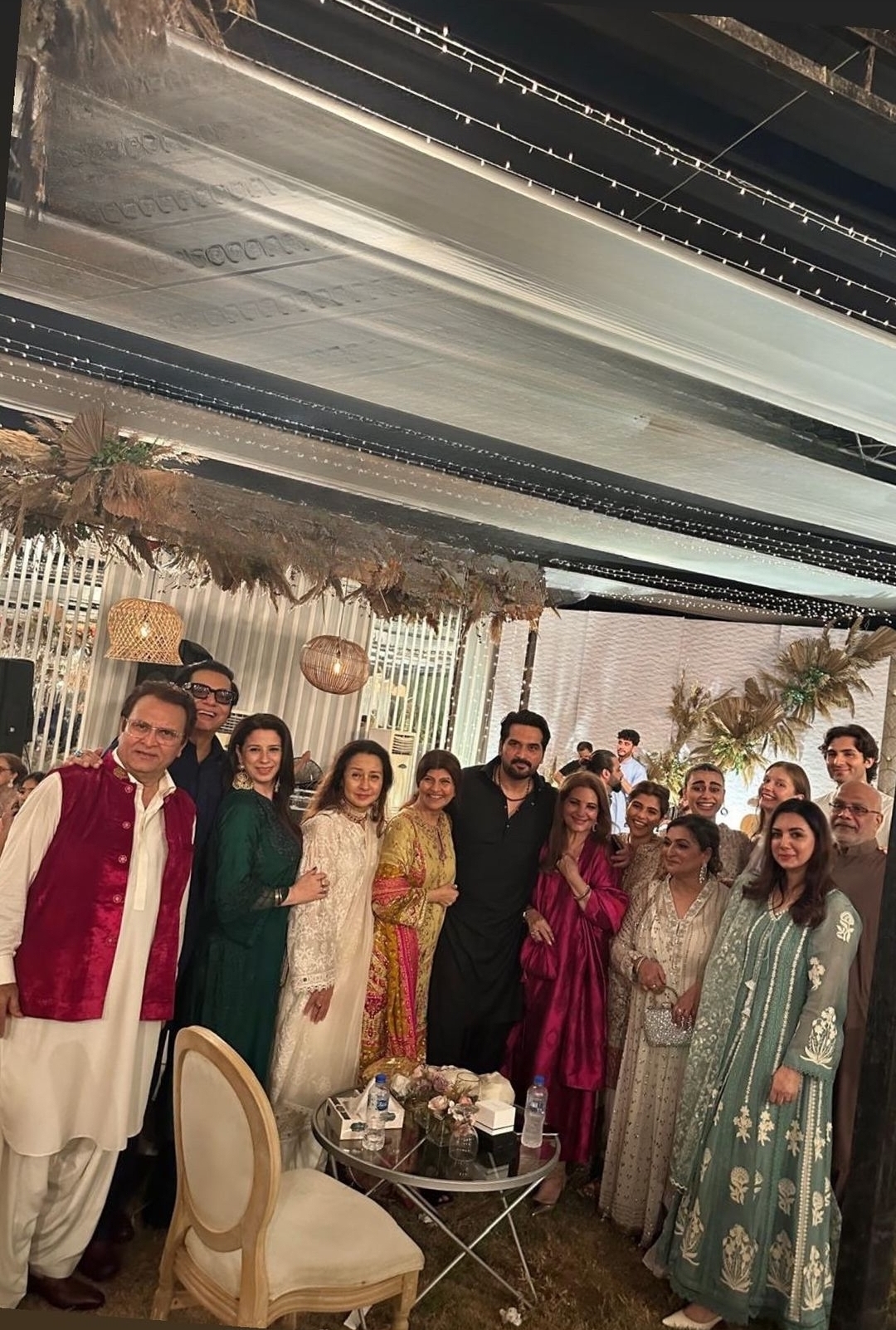 Shabbir Jan Daughter Yashmeera's Nikah Pictures | Reviewit.pk