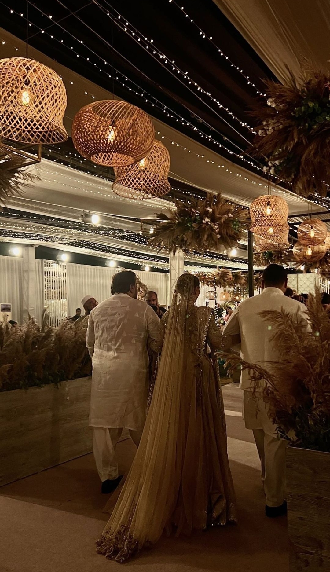 Shabbir Jan Daughter Yashmeera's Nikah Pictures | Reviewit.pk