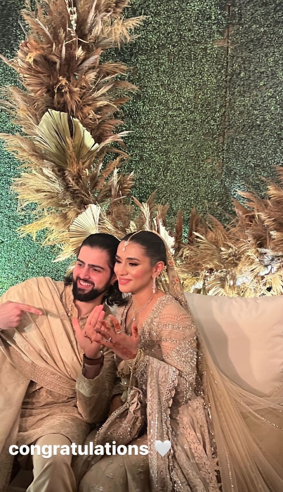 Shabbir Jan Daughter Yashmeera's Nikah Pictures | Reviewit.pk