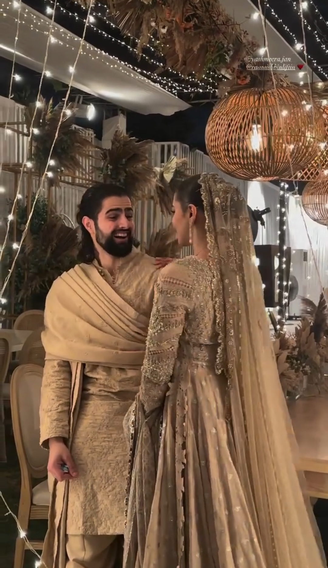 Shabbir Jan Daughter Yashmeera's Nikah Pictures | Reviewit.pk