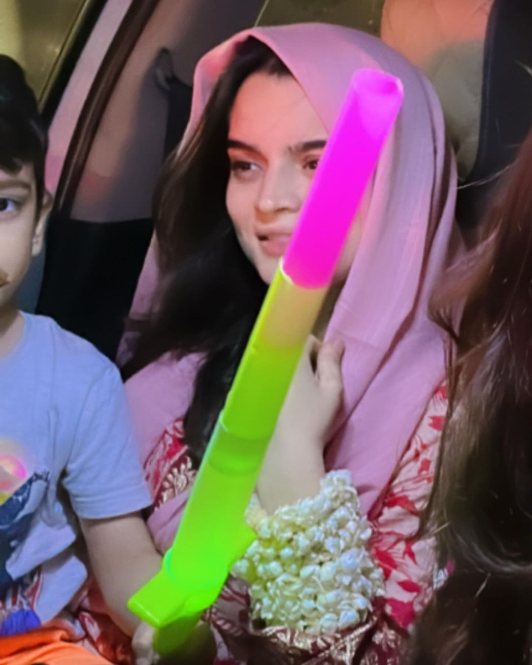 Aliza Sultan Gets Public Support After Feroze Khan's Marriage | Reviewit.pk