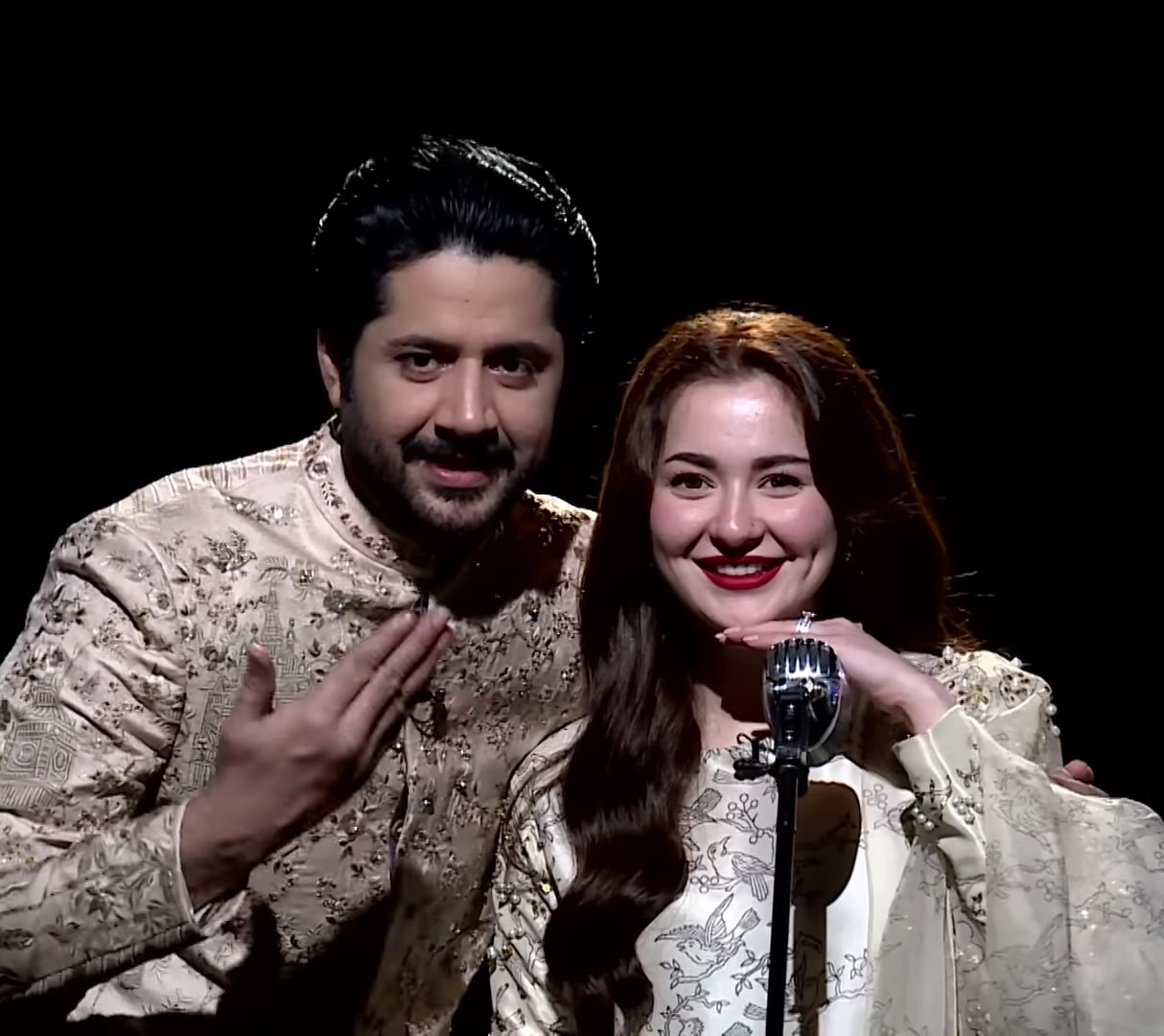 Hania Aamir And Imran Ashraf Reveal Their Secret Connection | Reviewit.pk