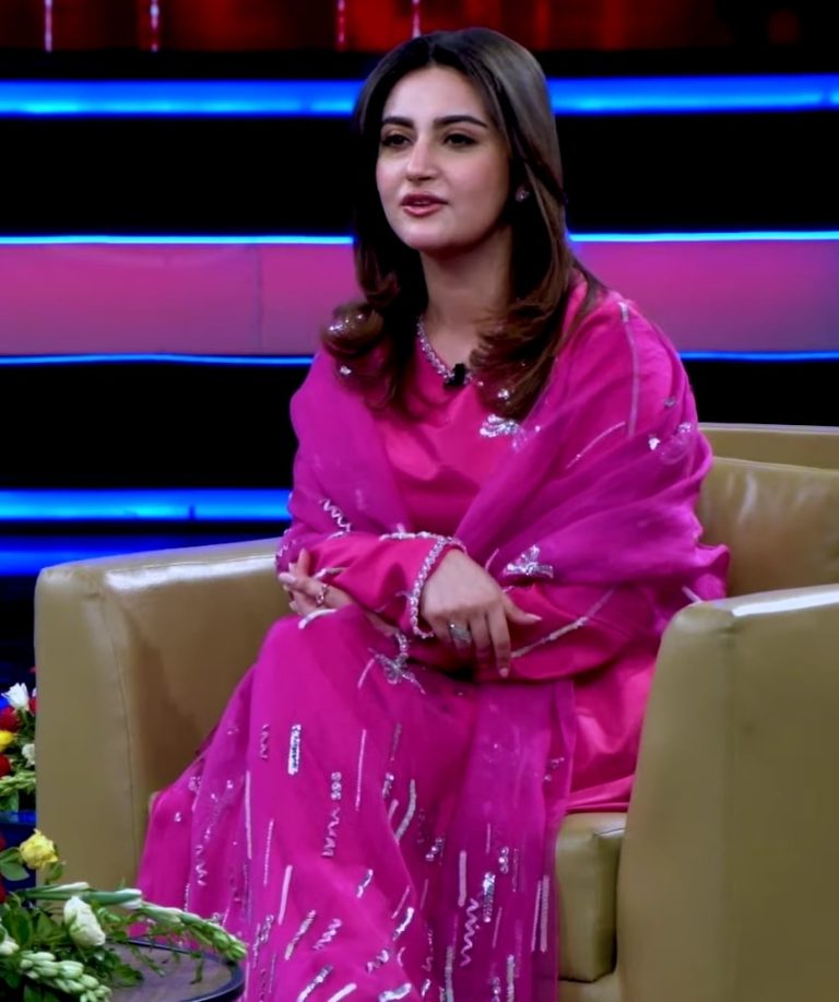 Hiba Bukhari On Which Hero She Looks Best With | Reviewit.pk