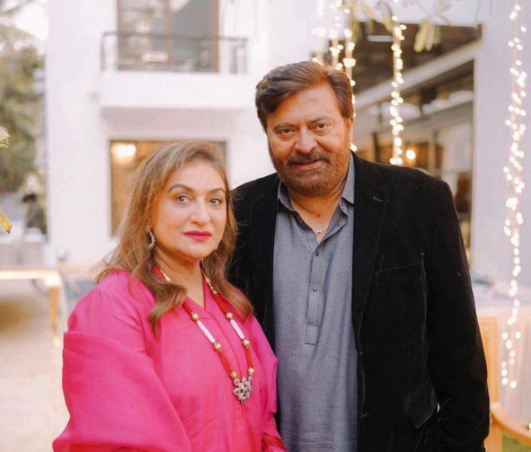 Fareeda Shabbir Talks About Husband's First Wife | Reviewit.pk