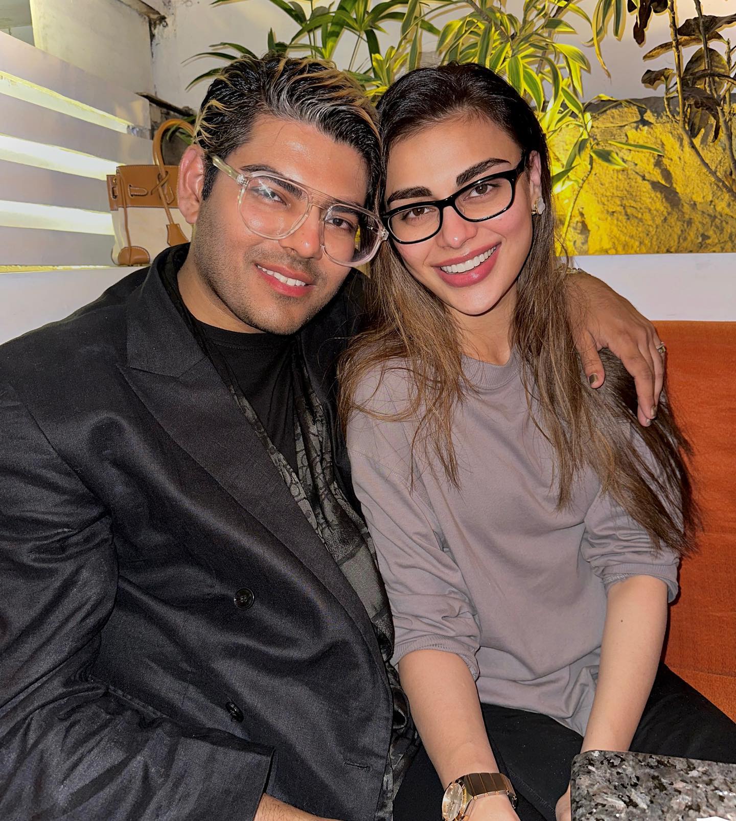 Sadaf Kanwal On Accusations Against Her And Smoking | Reviewit.pk