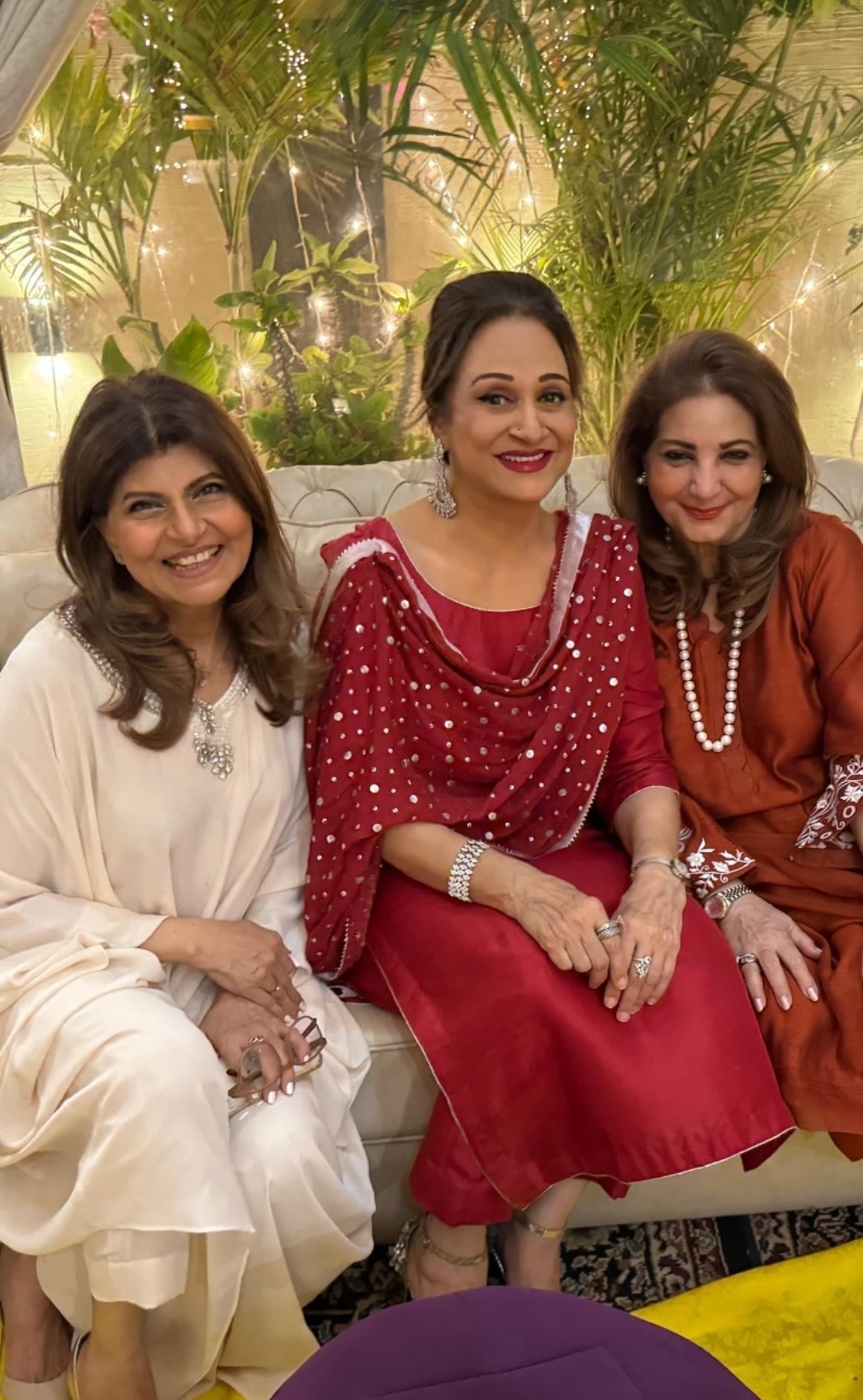 Shabbir Jan Daughter Yashmeera's Dholki Event Pictures | Reviewit.pk