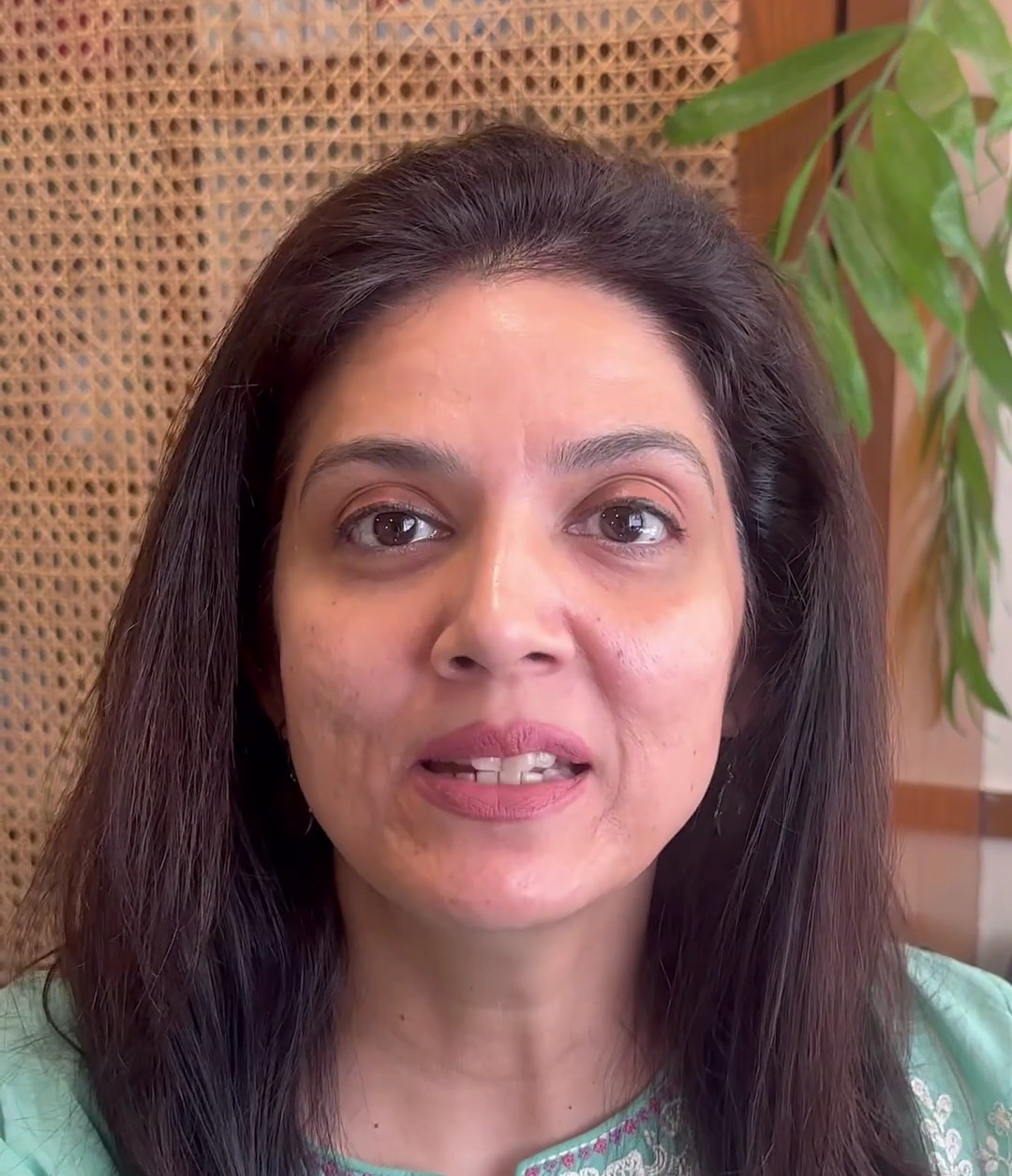 People Discuss Savera Nadeem's Extreme Weight Loss | Reviewit.pk