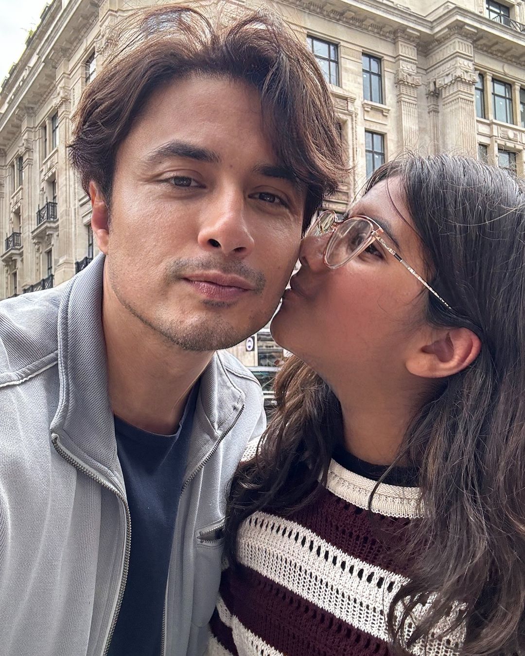Ali Zafar's Pictures With Family from UK & France | Reviewit.pk