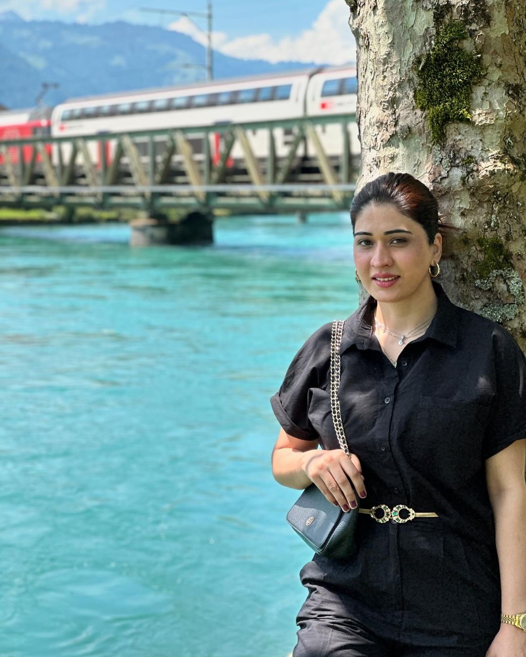 Aroosa Khan & Iqrar Ul Hassan New Pictures From their Europe Vacation ...