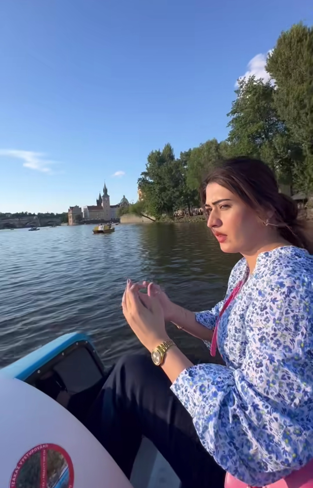 Aroosa Khan & Iqrar Ul Hassan New Pictures From their Europe Vacation ...