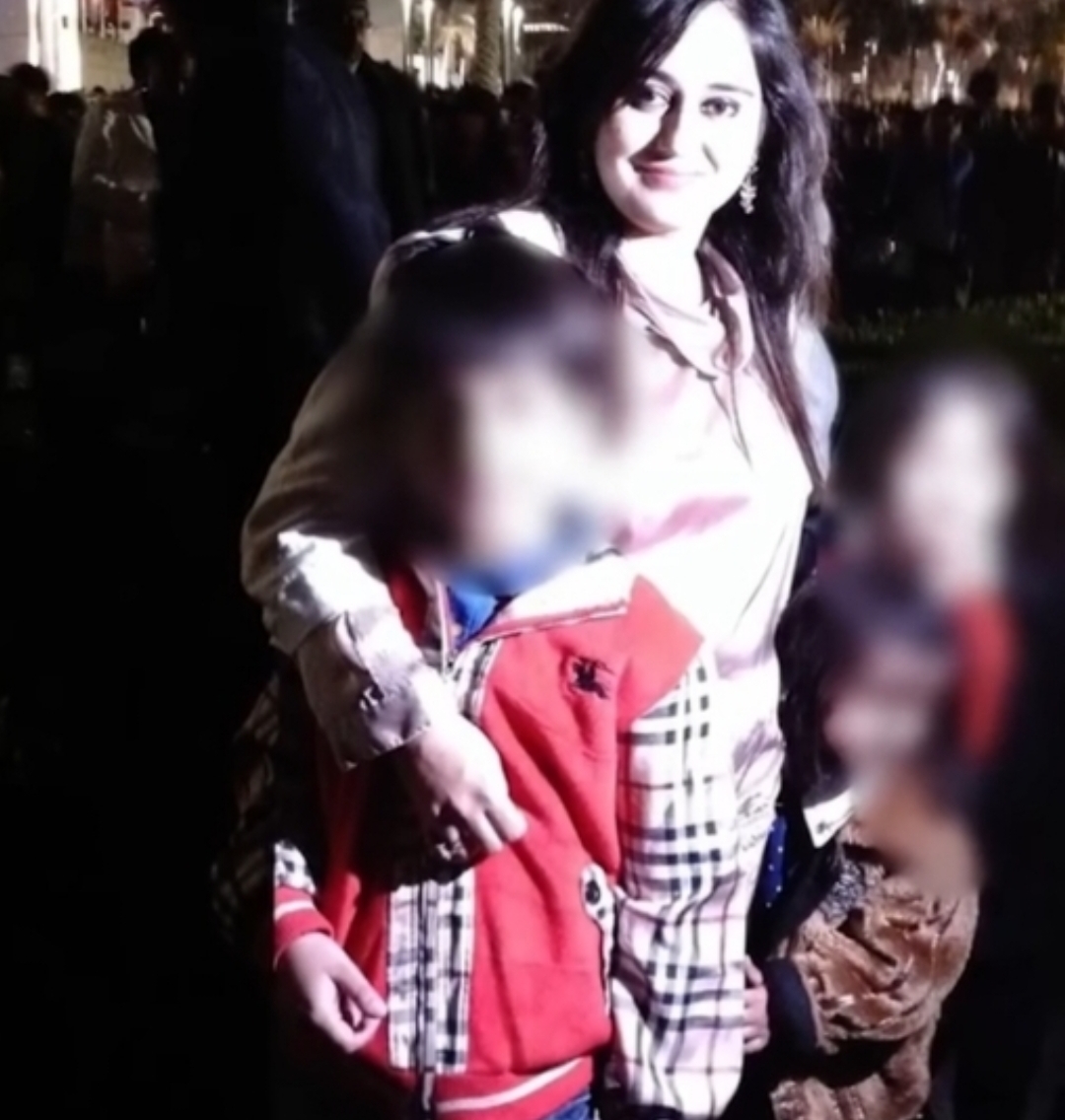 Ayesha Jehanzeb About Her Painful Marriage & Father's Behaviour ...