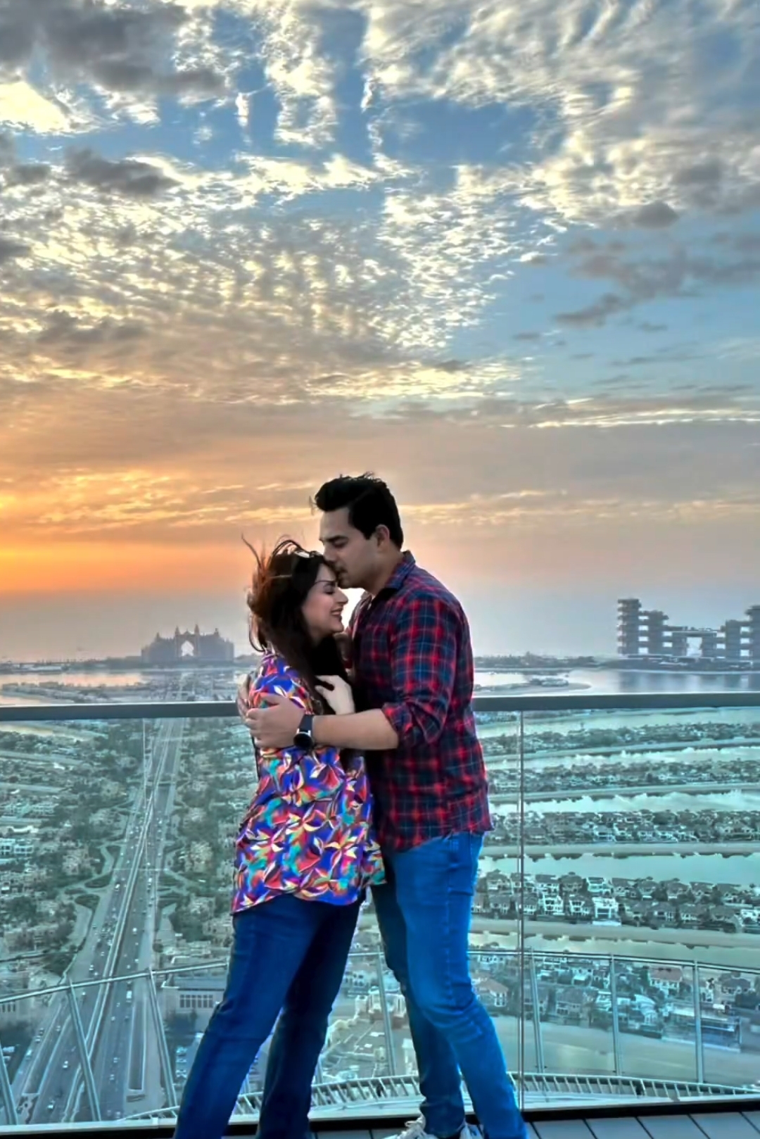 Fatima Effendi & Kanwar Arsalan Explore Dubai with Kids | Reviewit.pk