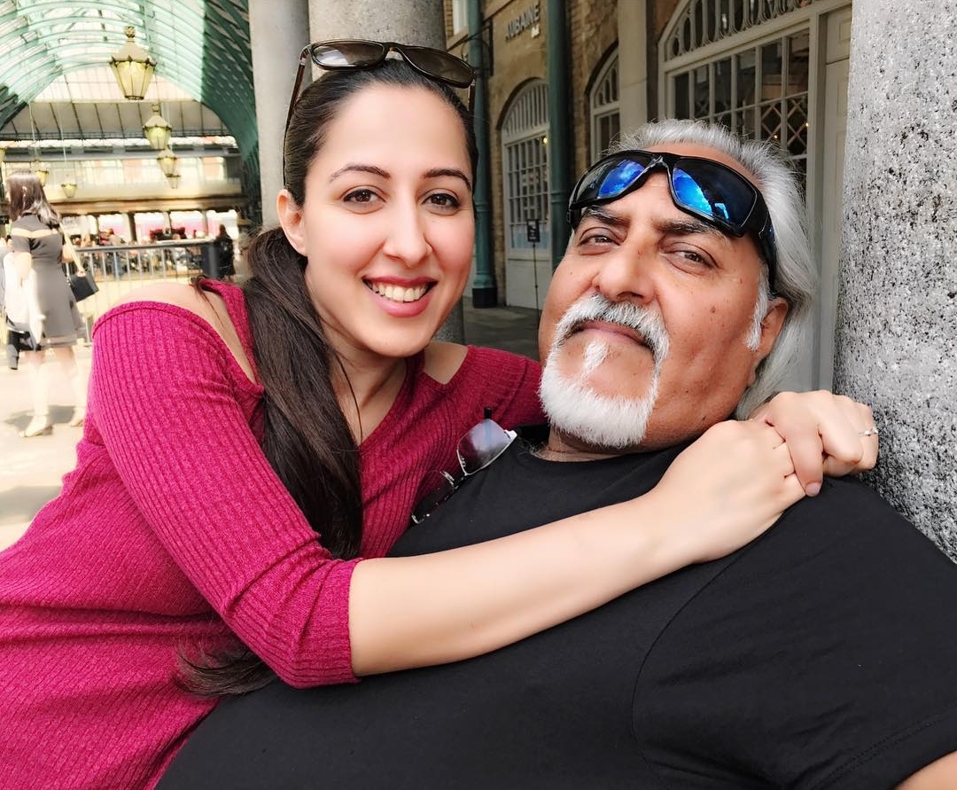 Savera From Radd Yamina Peerzada Pictures With Husband | Reviewit.pk