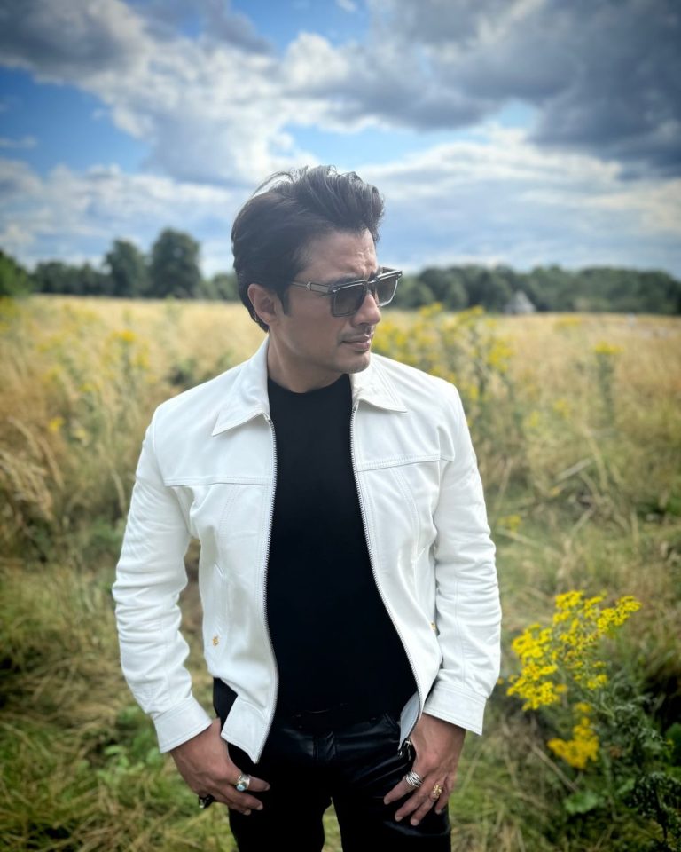 Ali Zafar And Ayesha Fazli Celebrate Wedding Anniversary In Chic Styles ...