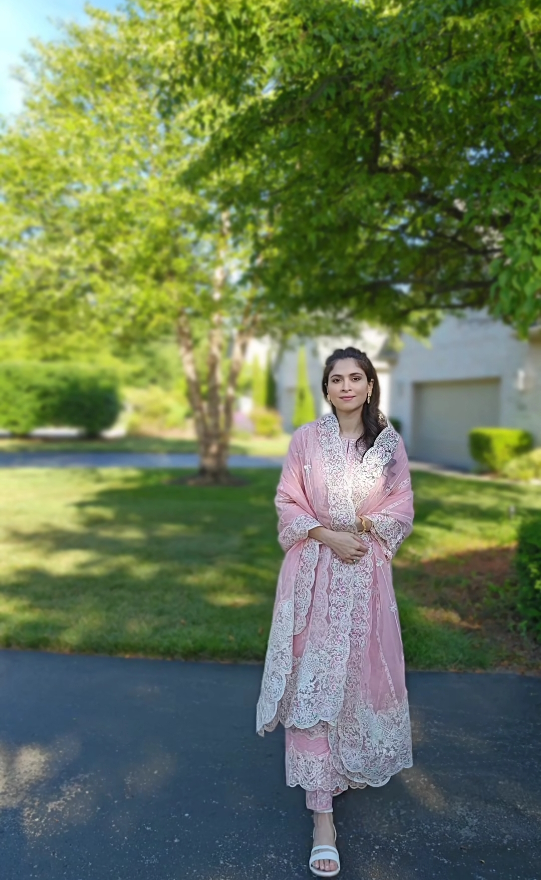 Arij Fatyma's Adorable New Family Pictures from Holland, Ohio | Reviewit.pk