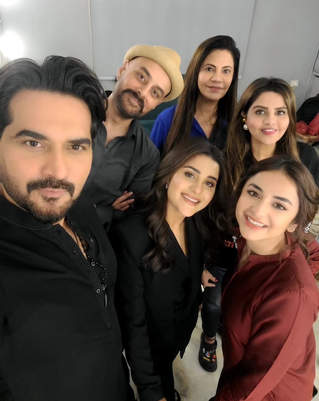 Noor Bukhari Calls Out Celebrities for Enjoying Parties & Vacation ...