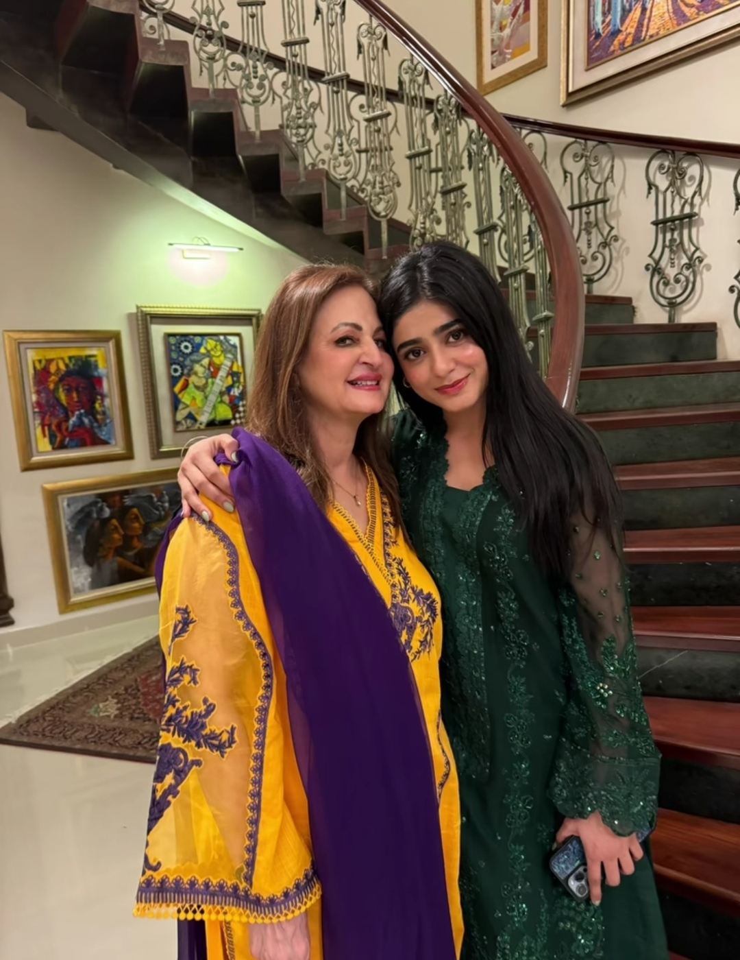 Jafaa BTS Pictures & Videos from the Wrap | Reviewit.pk