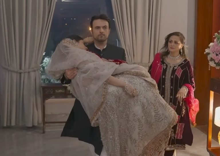 Jafaa Episode 9 - Dr Numair Earns Fans Praise | Reviewit.pk