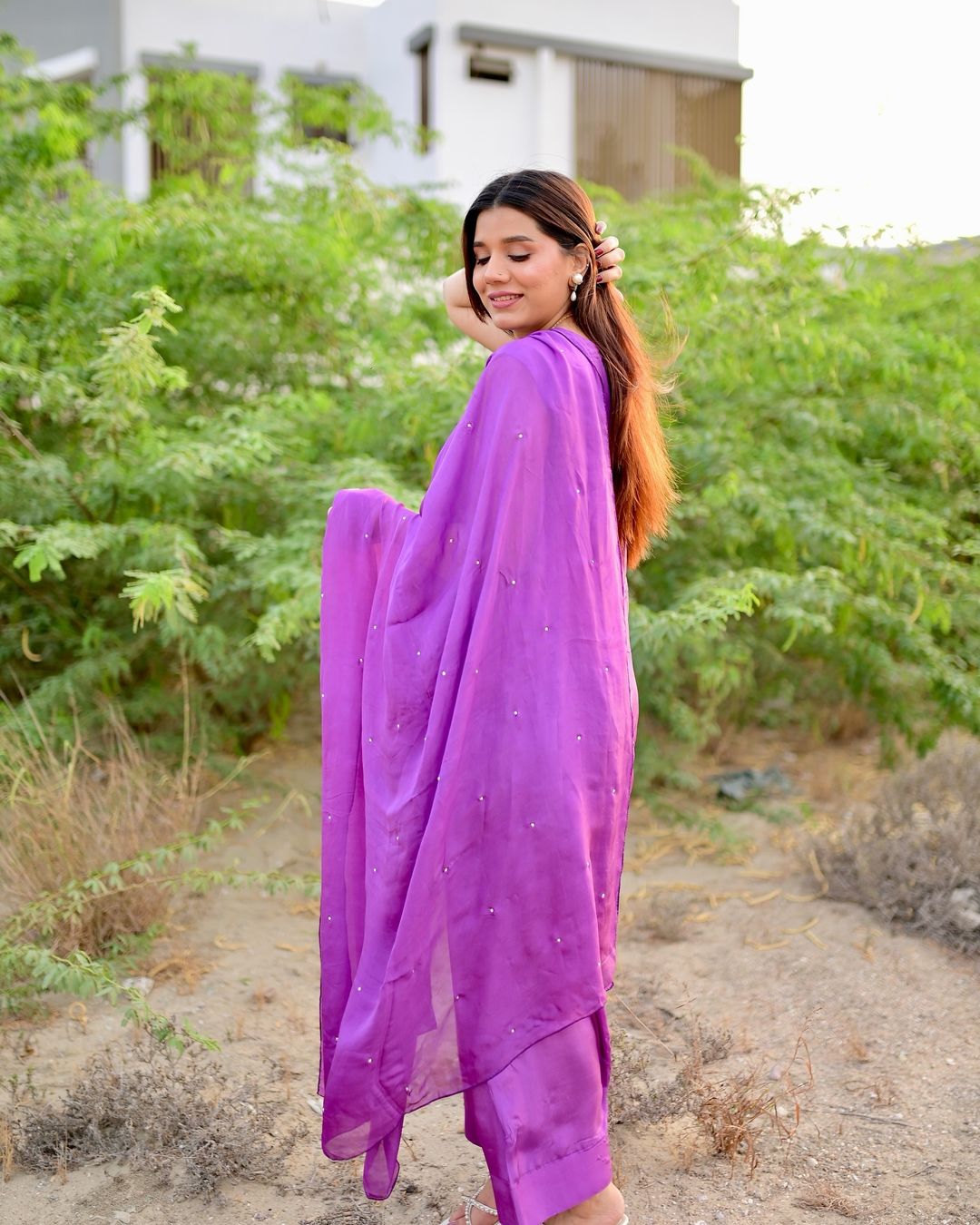 Kiran Ashfaque Shares Beautiful Pictures With Her Husband | Reviewit.pk