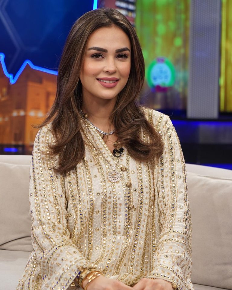 Why Mahenur Haider Will Never Dance In Weddings | Reviewit.pk