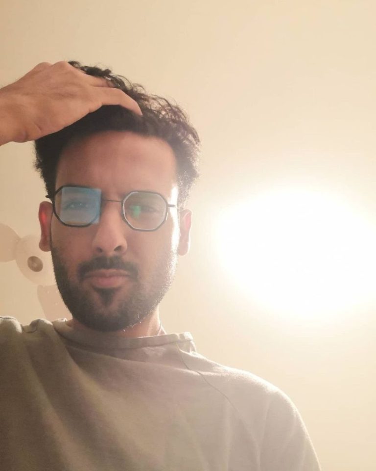 Mohib Mirza About Life with Aamina Sheikh & Sanam Saeed | Reviewit.pk