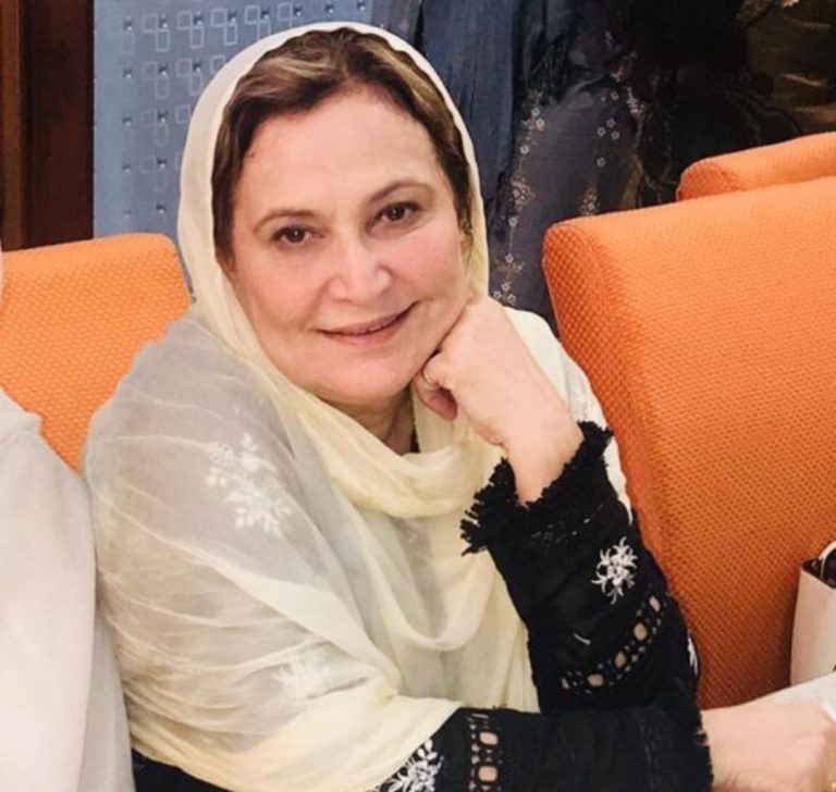 Famous Pakistani Chef Naheed Ansari Passes Away | Reviewit.pk