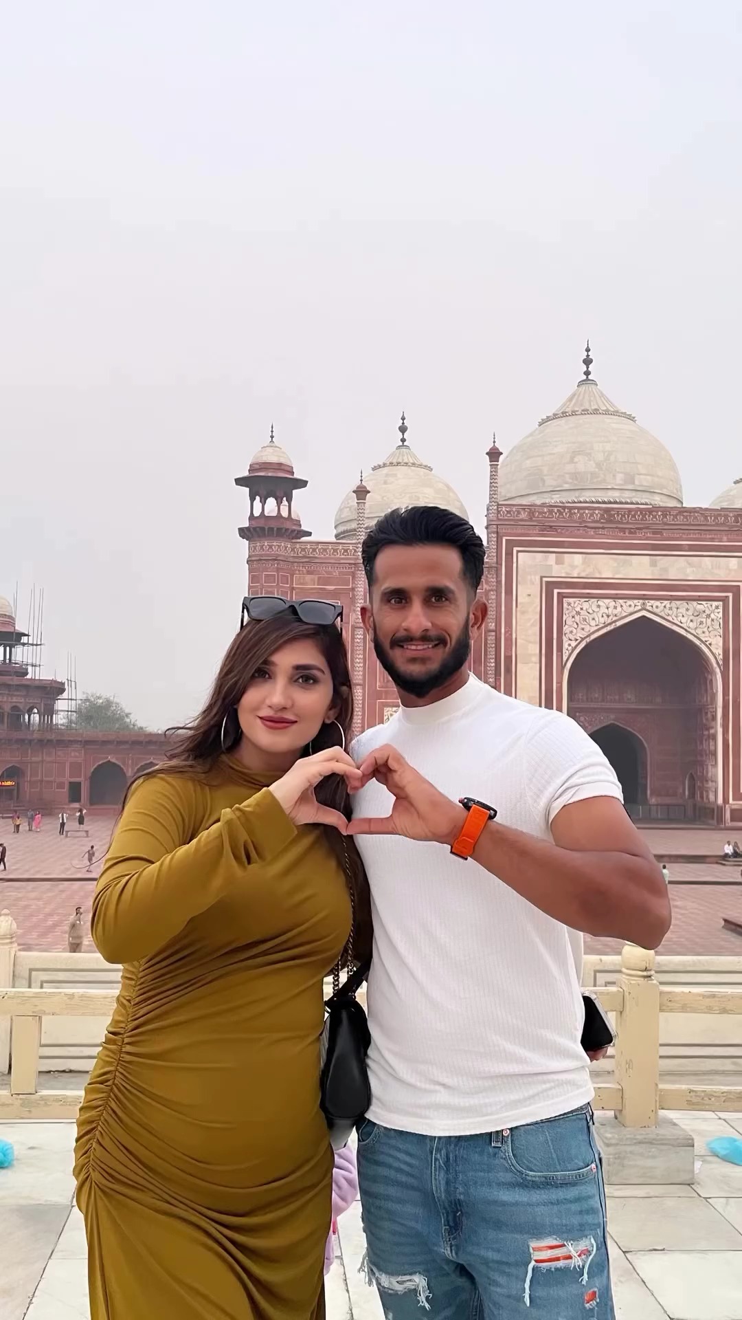 Samiya Khan's Beautiful Birthday Wish For Husband Hassan Ali | Reviewit.pk