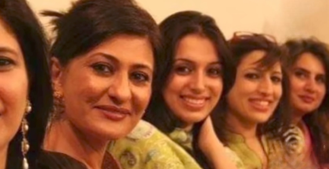Saba Hameed Exclusive Pictures from the Past & Interesting facts ...
