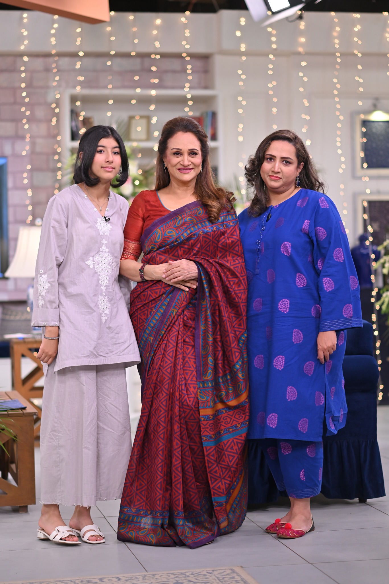 Bushra Ansari's Daughter On Her Parents Divorce | Reviewit.pk