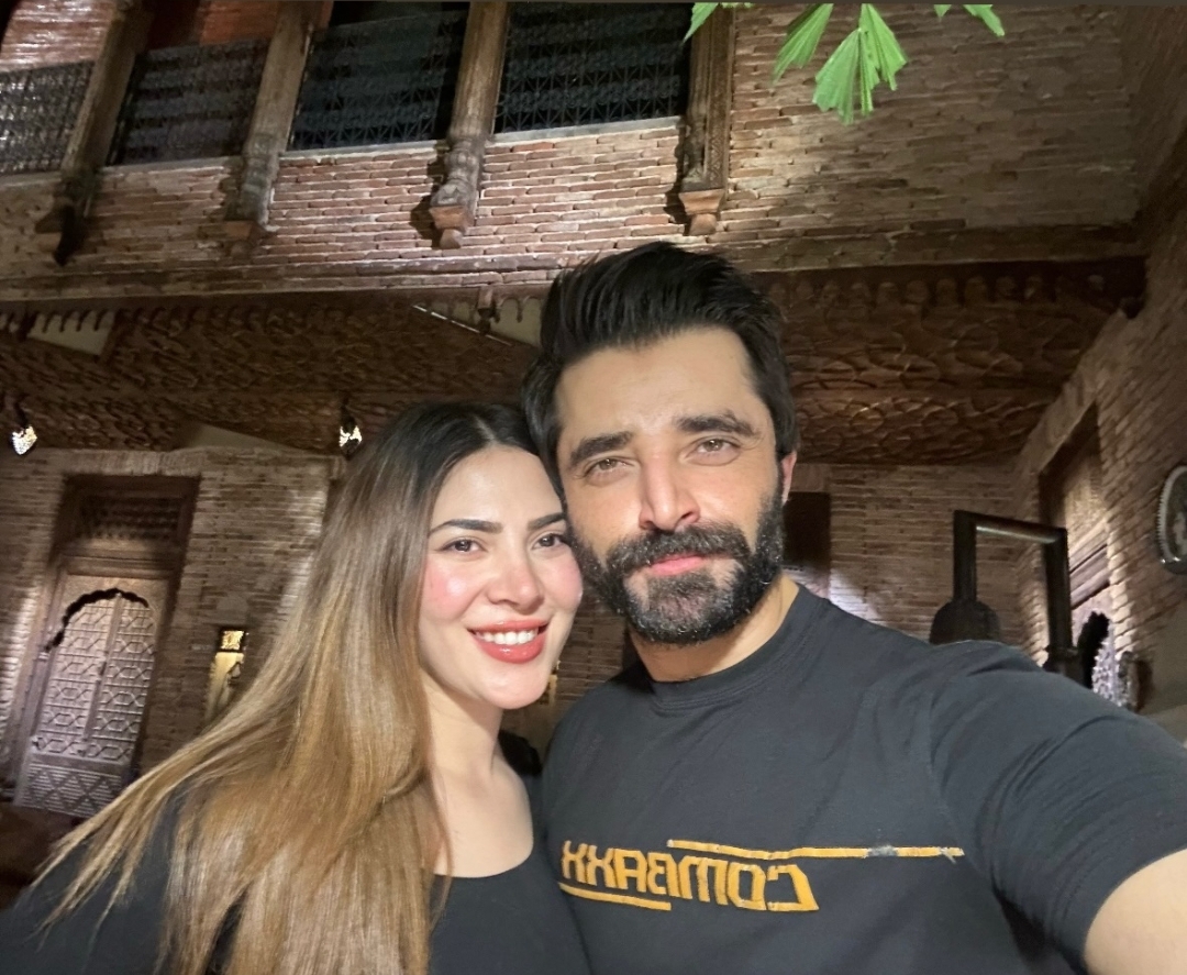 Hamza Ali Abbasi & Naimal Khawar Khan's Gorgeous Family Clicks ...