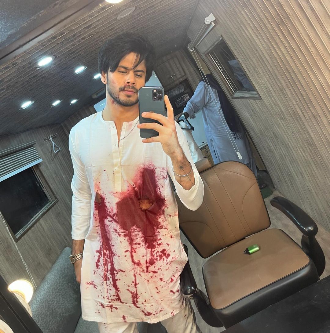 Haris Waheed Opinion On Importance Of Villains In Dramas | Reviewit.pk