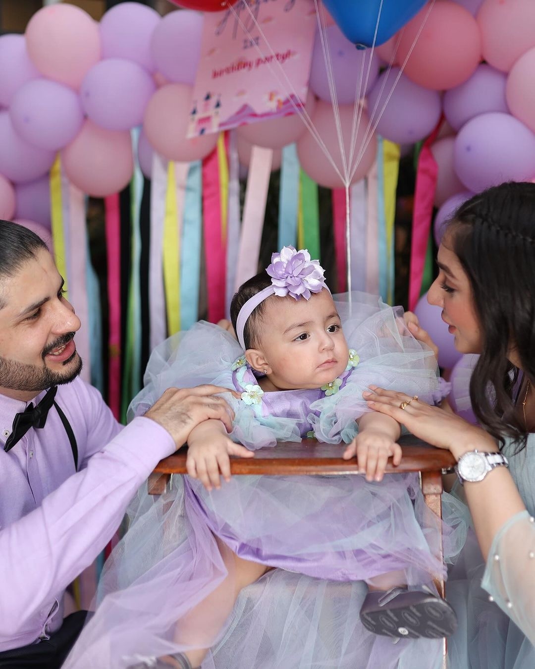 Hina Chaudhary Talks about Early Marriage & Motherhood | Reviewit.pk