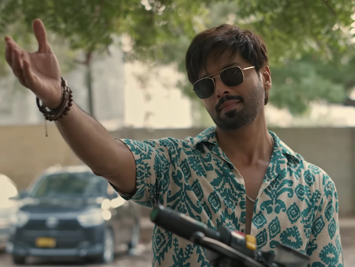 Kabhi Main Kabhi Tum Episode 10 - Sharjeena & Mustafa's Intense Scene ...