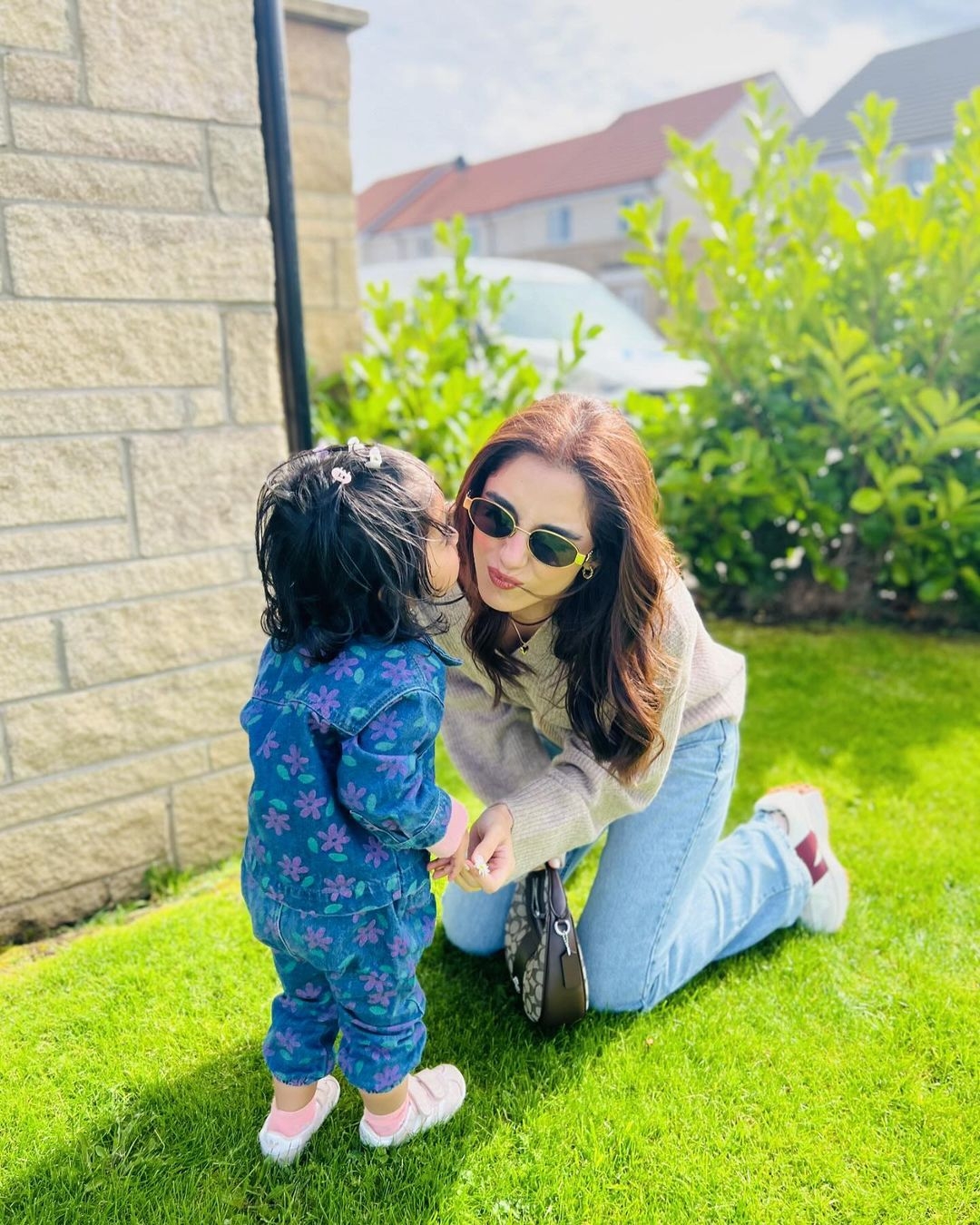 Maya Ali's Stunning Clicks With Her Family from UK | Reviewit.pk