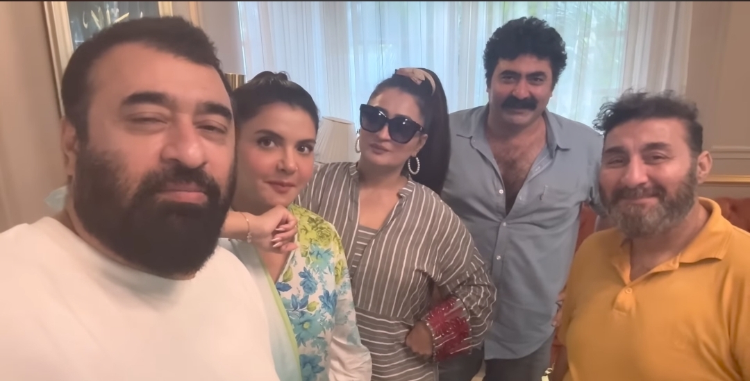 Inside Nida Yasir & Yasir Nawaz's Family Lunch | Reviewit.pk