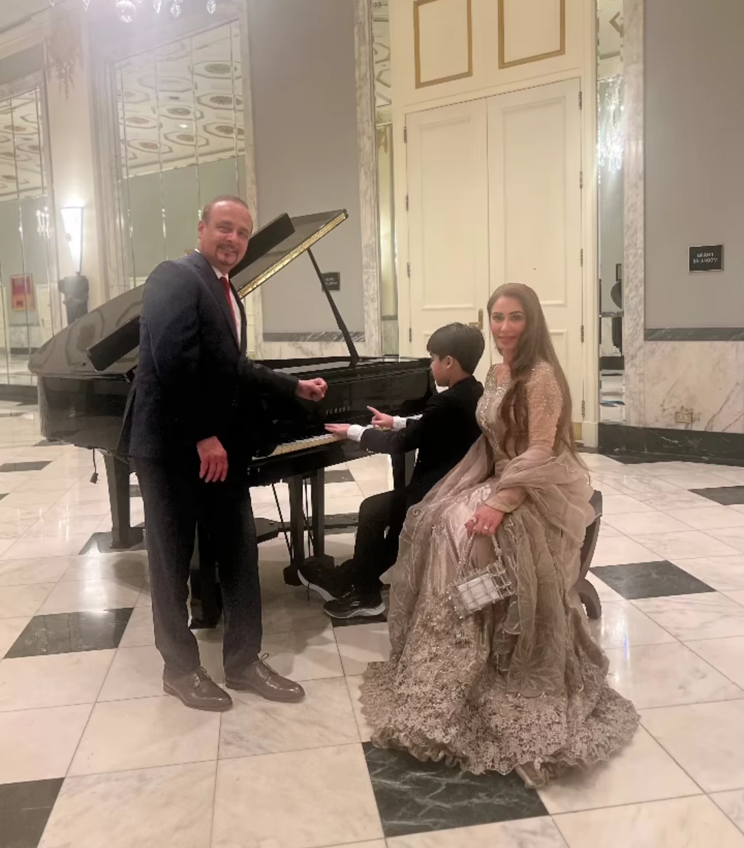 Reema Khan's Adorable New Family Pictures from Recent Events | Reviewit.pk