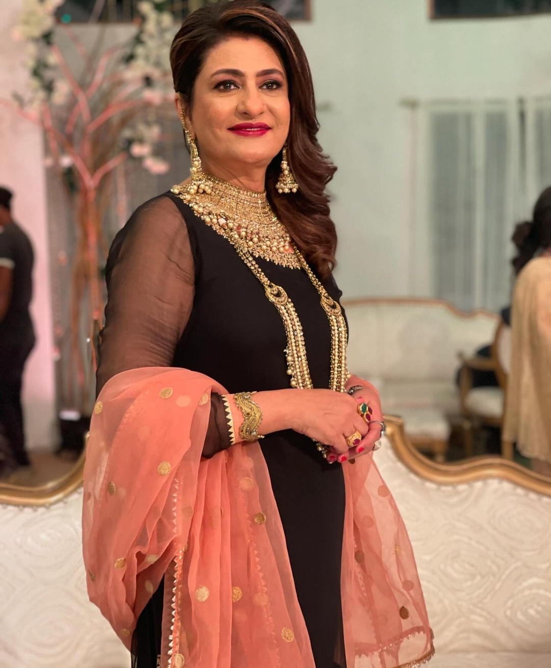 Ghair Cast, Schedule and Timings | Reviewit.pk