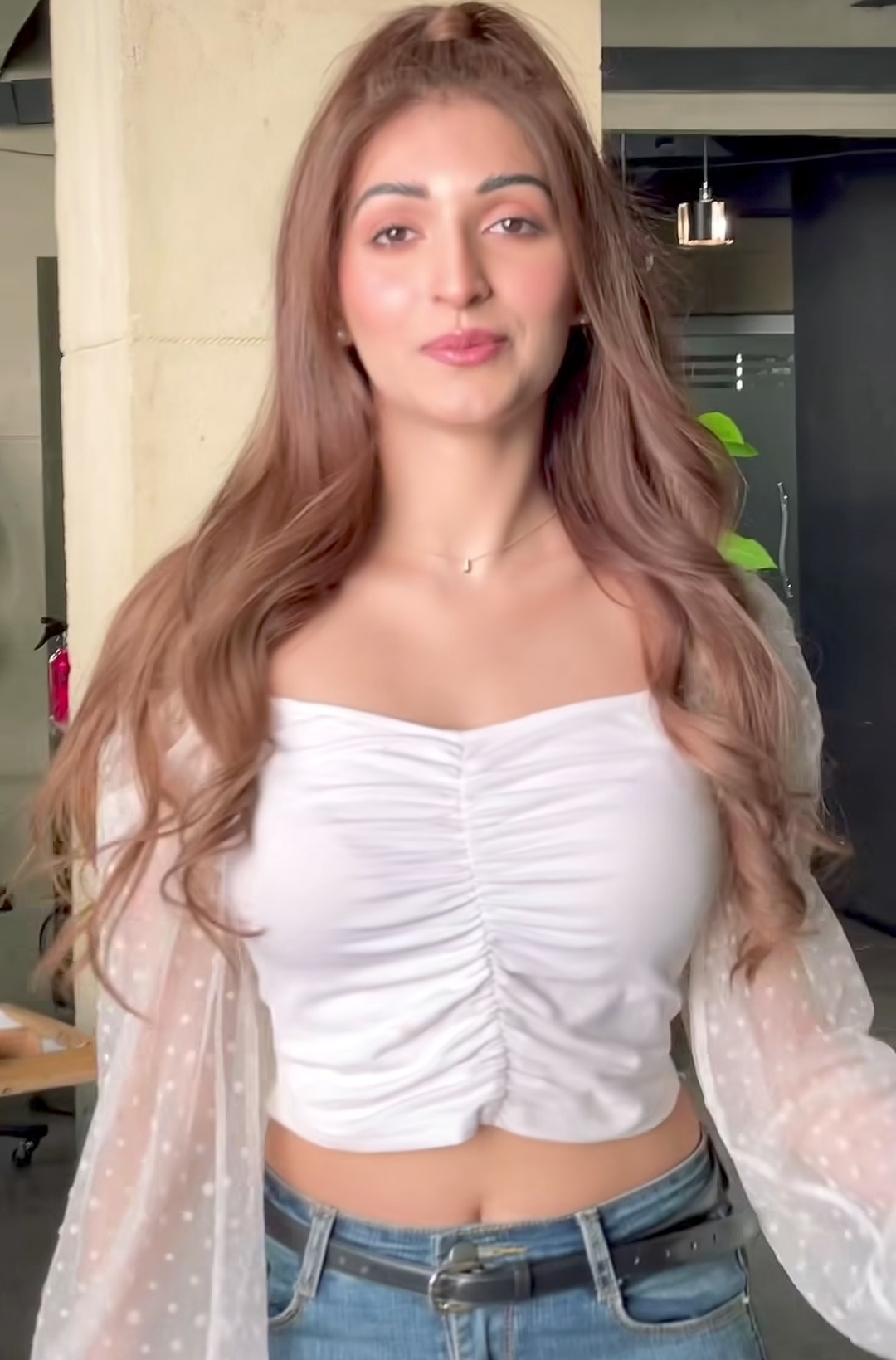 Kabhi Main Kabhi Tum Fame Areej Chaudhary Beautiful Pictures | Reviewit.pk
