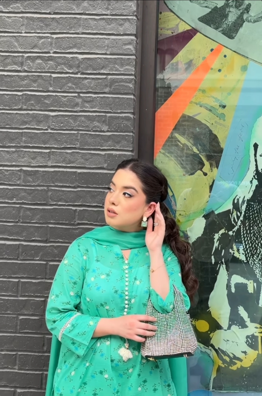 Arisha Razi's Gorgeous New Pictures From New York | Reviewit.pk