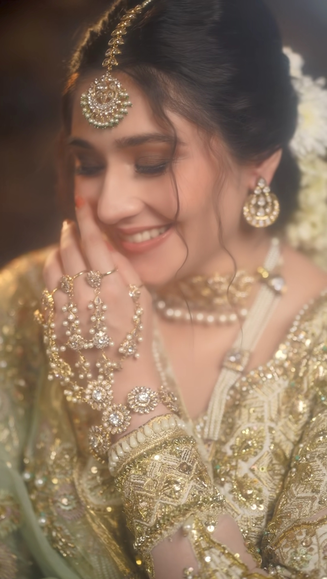 Durefishan Saleem Radiates Elegance in Stunning Bridal Video Shoot ...