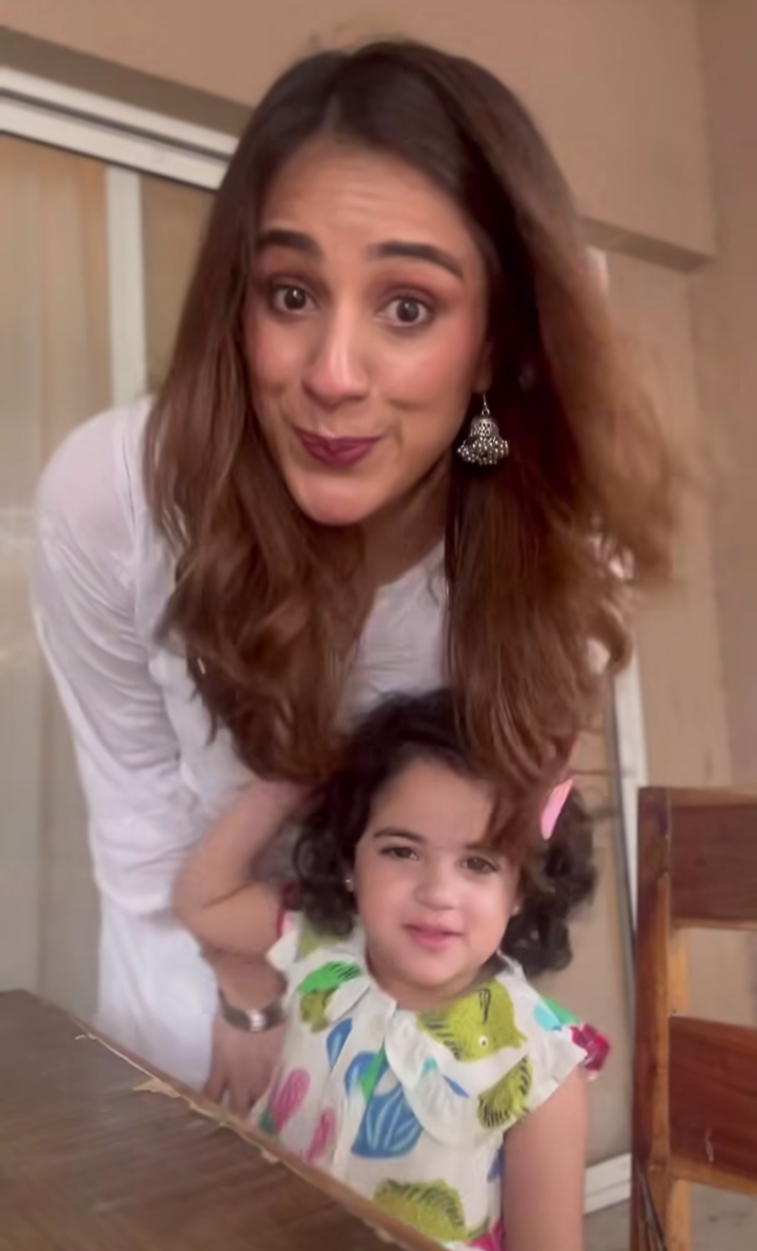 Faizan Sheikh's Adorable Family Pictures | Reviewit.pk