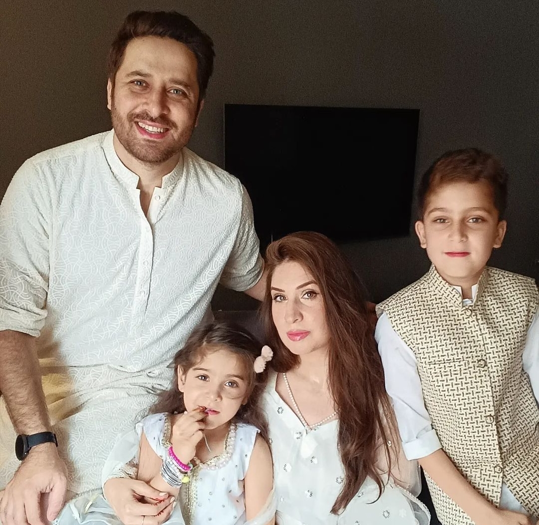 Haroon Shahid Does Not Want to Leave Property for Kids | Reviewit.pk